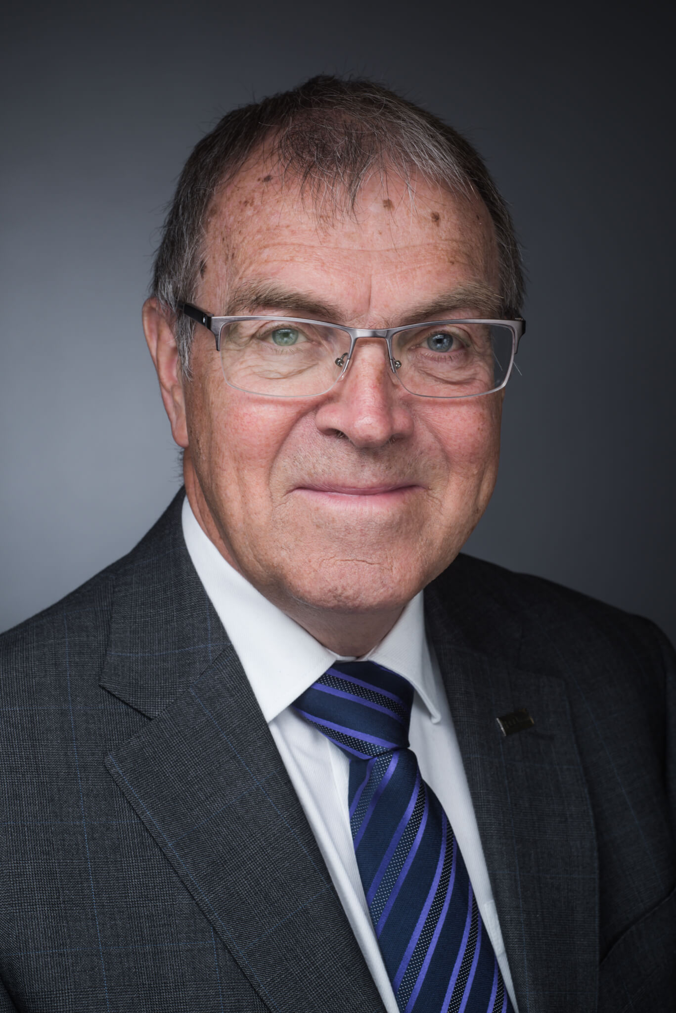 Malcolm Gray - Malcolm Gray Optometrists